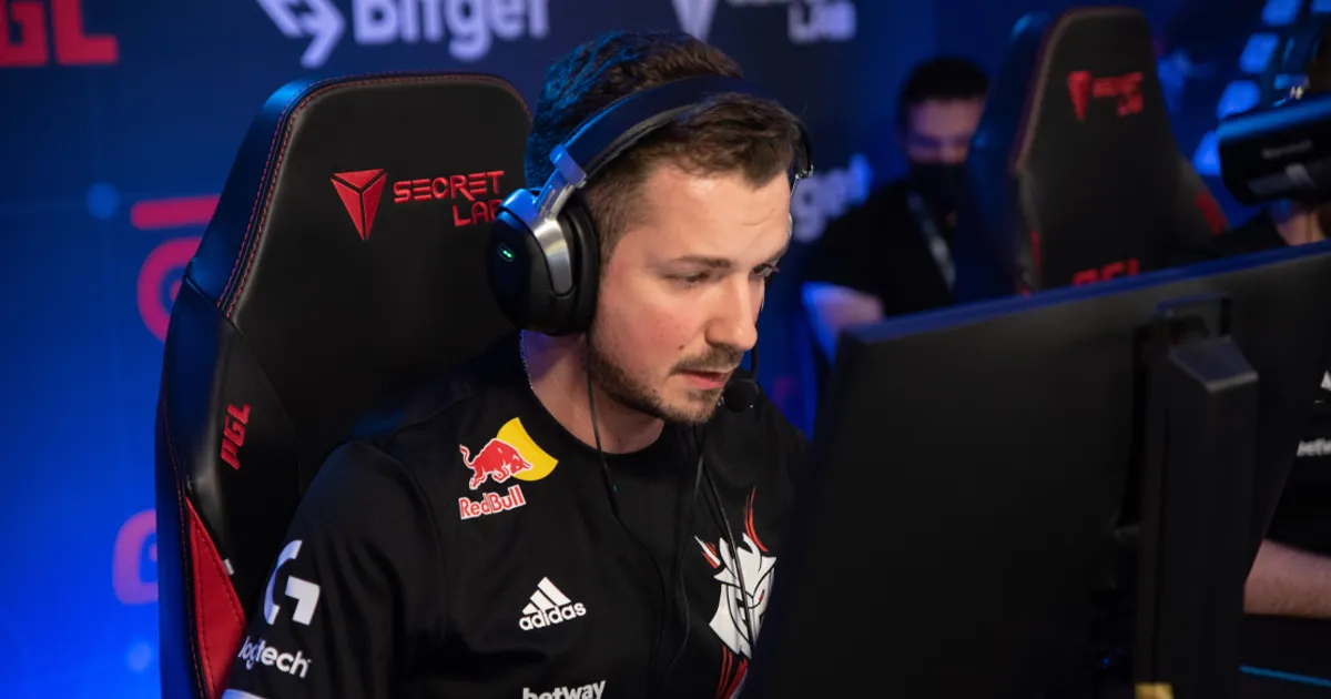 Najlepsi gracze CS:GO 2021 roku wg HLTV – 12. huNter-