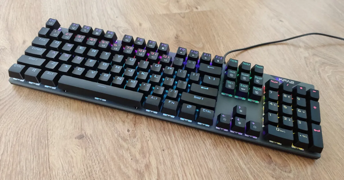 KFA2 STEALTH-03, czyli klawiatura na każdą kieszeń. Ale czy warta ...